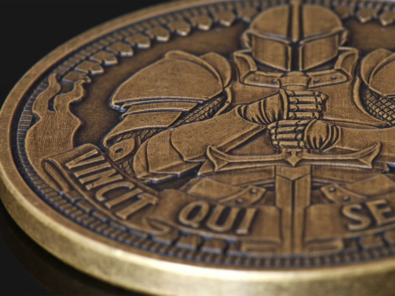 Vincit Qui Se Vincit Coin (UPGRADED) | EDC Reminder Challenge Coin ...