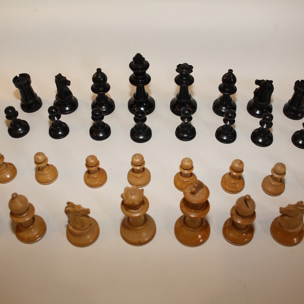 Antique Chess Set - Etsy