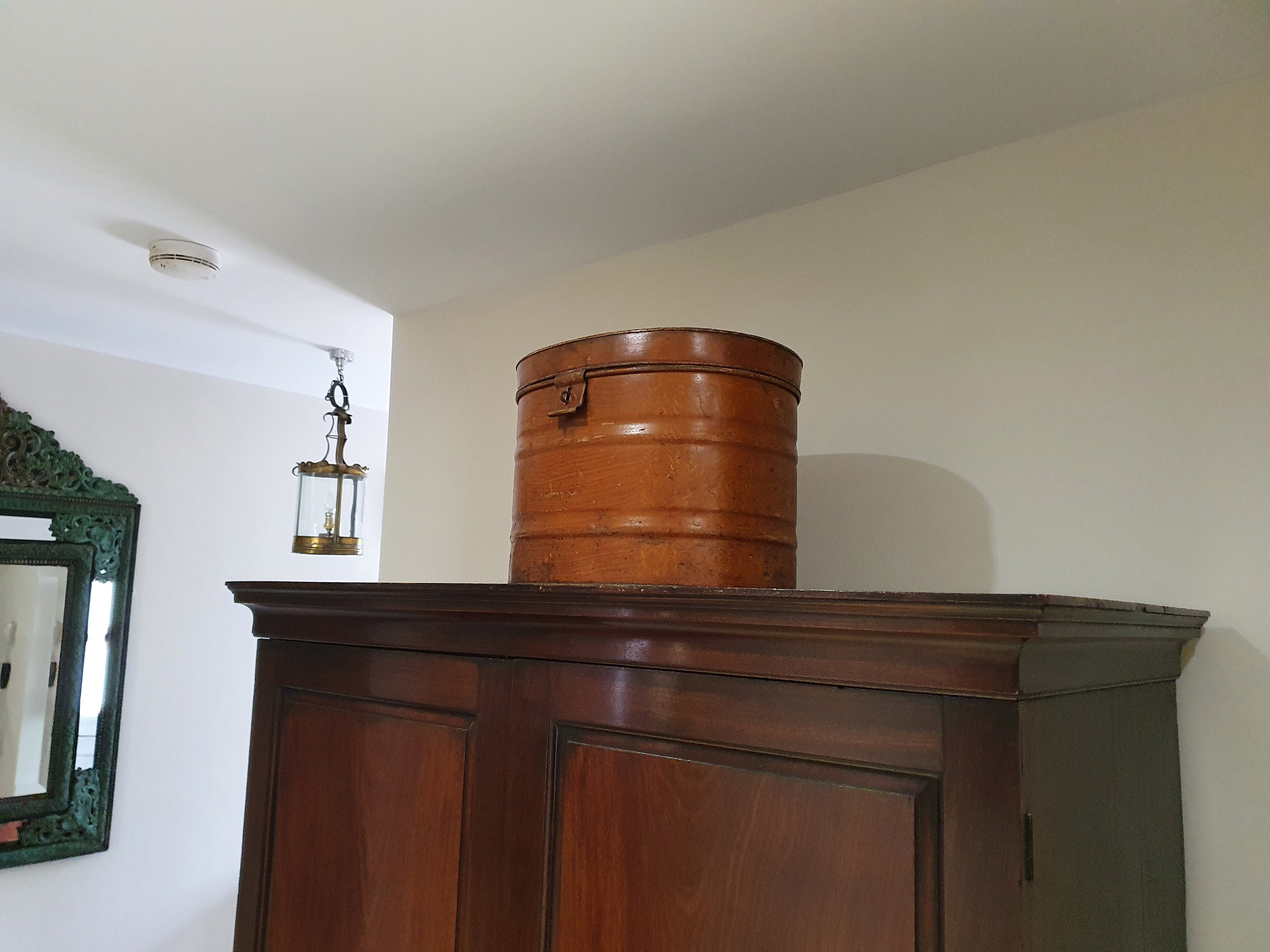 Metal Faux Oak Victorian Hat Box - Etsy