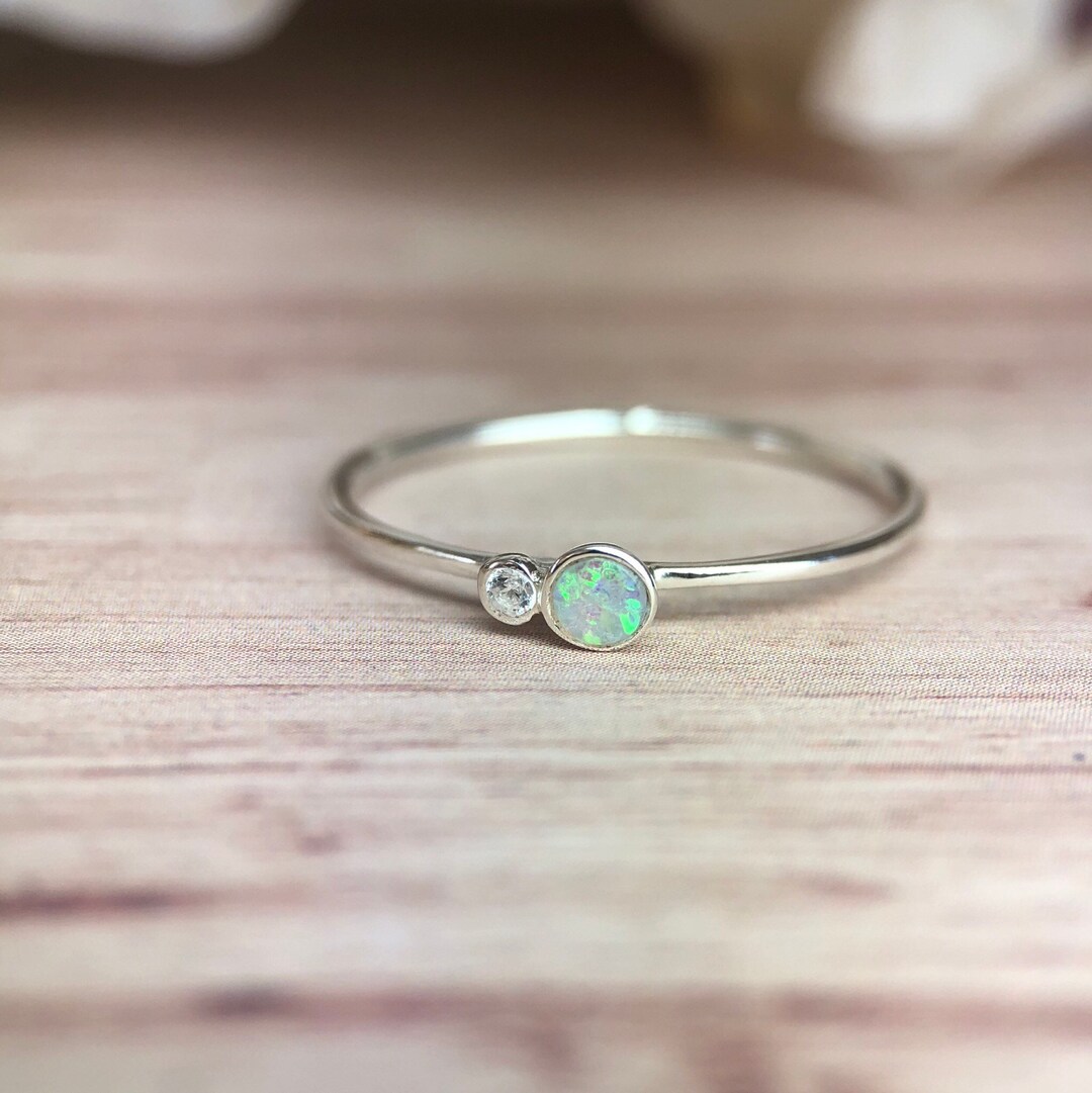 Bague opale délicate avec diamant en or blanc 18K - Etsy France