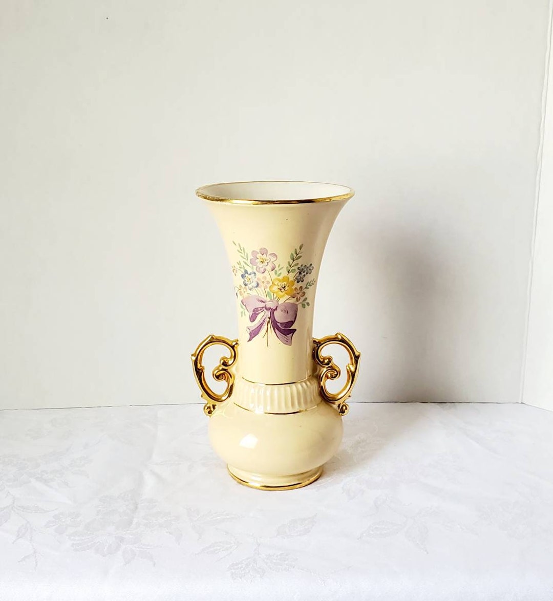 Abingdon Pottery Decorative Baden Vase - Mold #520 - Made Between 1940 ...