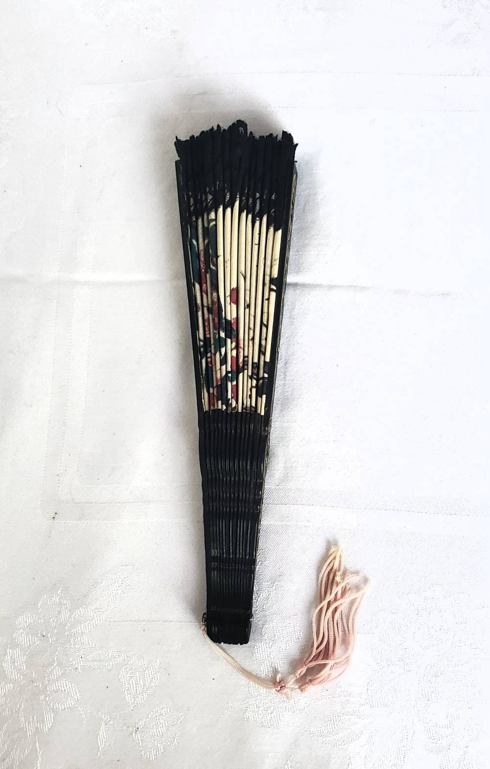Vintage Hand Fan Made in Taiwan Republic of China | Etsy