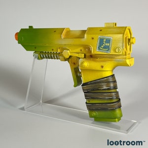 Rust LIFE-SIZE Semi-automatic Pistol P2 1:1 Gun Prop Sapnana Skin ...