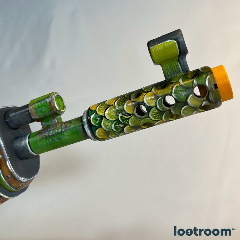 Rust LIFE-SIZE Assault Rifle Fish Skin 1:1 Gun Prop - Etsy