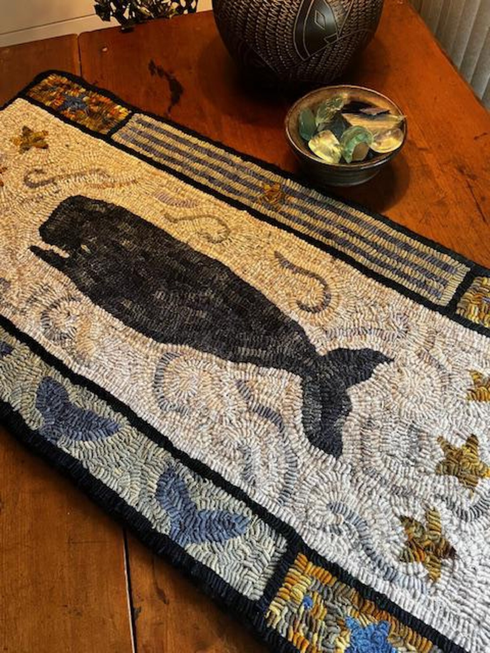 Hooked Rug -" Nantucket Whale" - Etsy