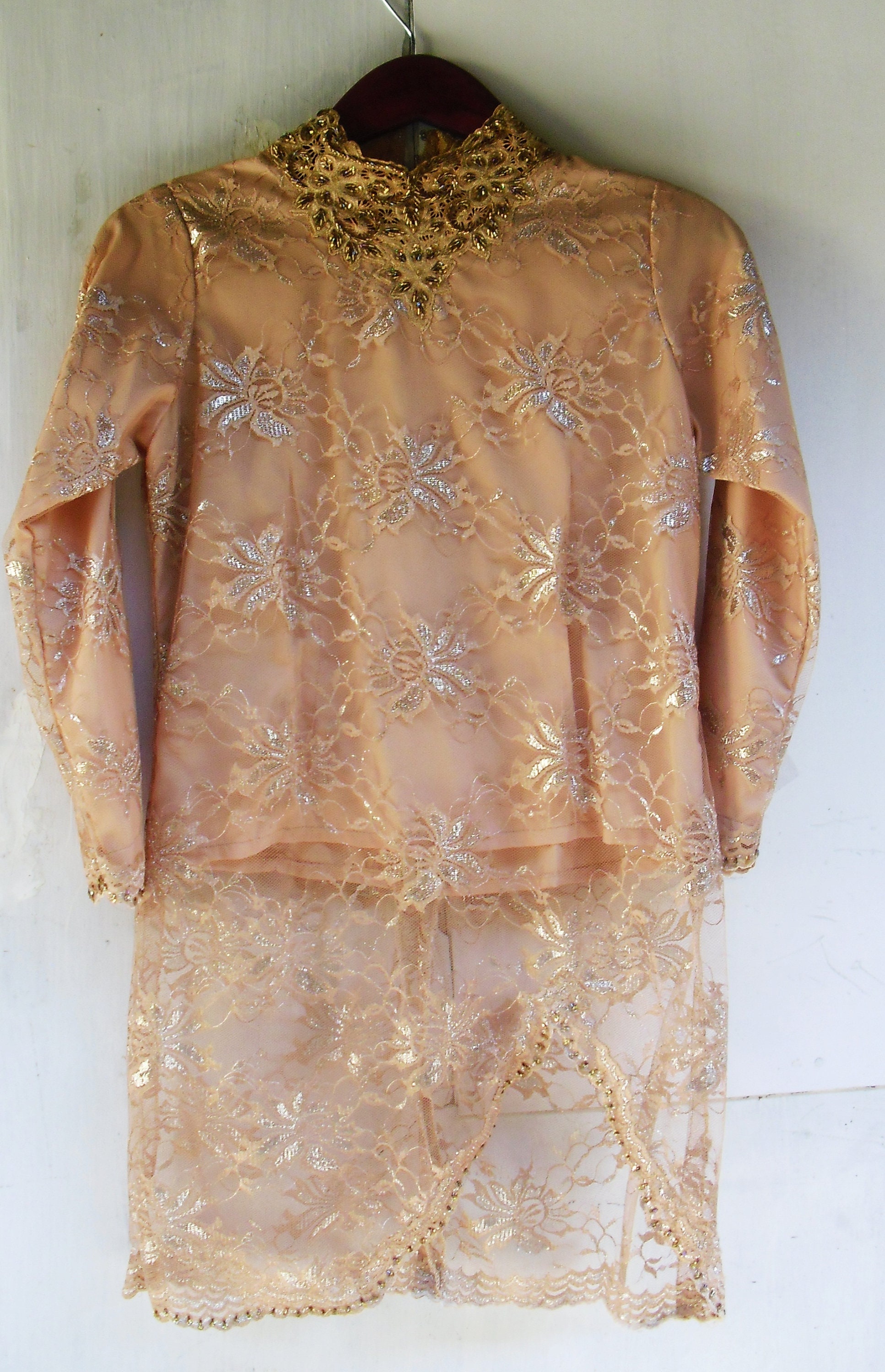 Kebaya Wedding, Kebaya Bride, Kebaya Gold, Sequin Kebaya, Lace Kebaya ...