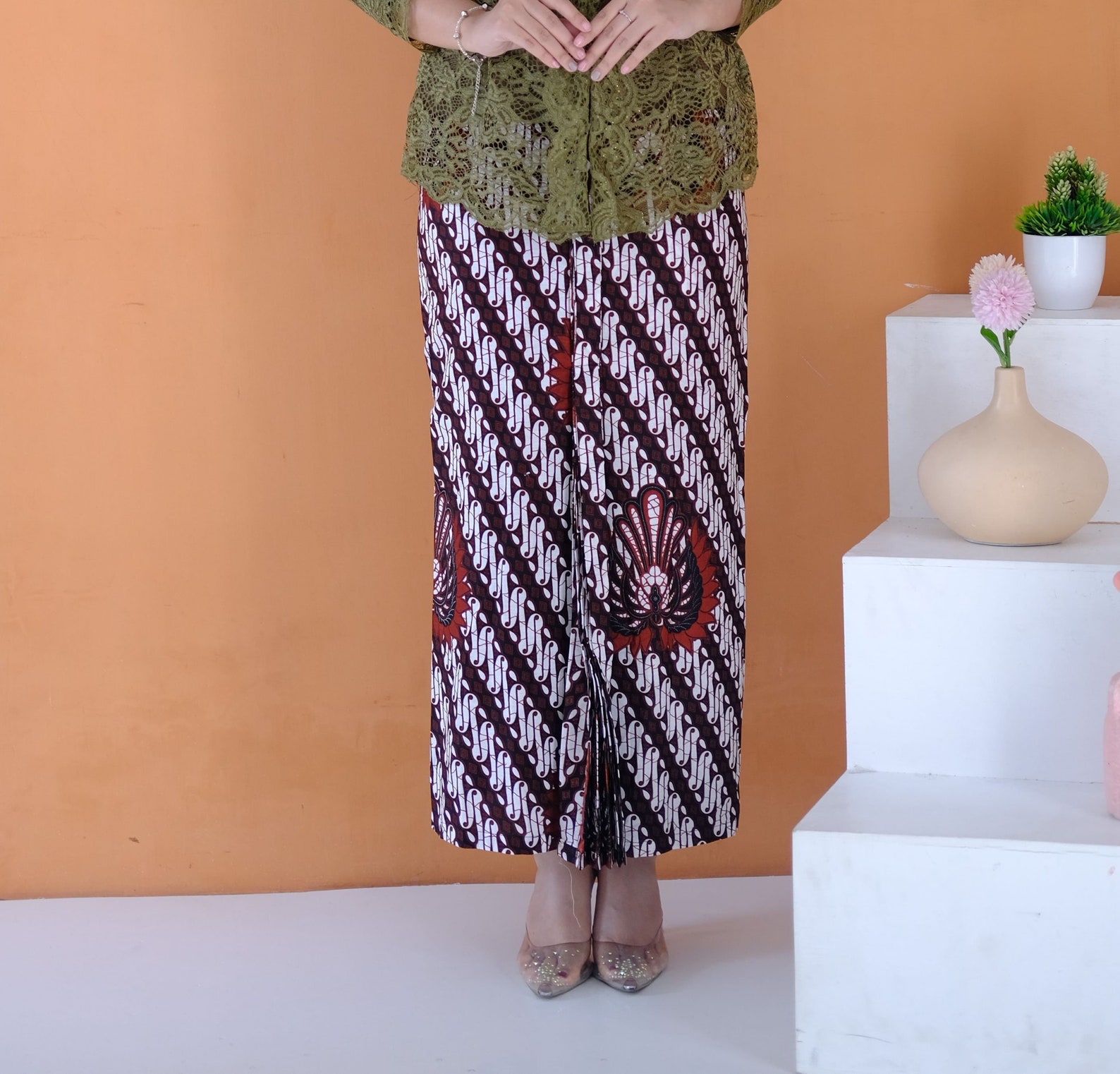 Tailored Batik Sarong Skirt: Traditional Javanese Kebaya - Etsy