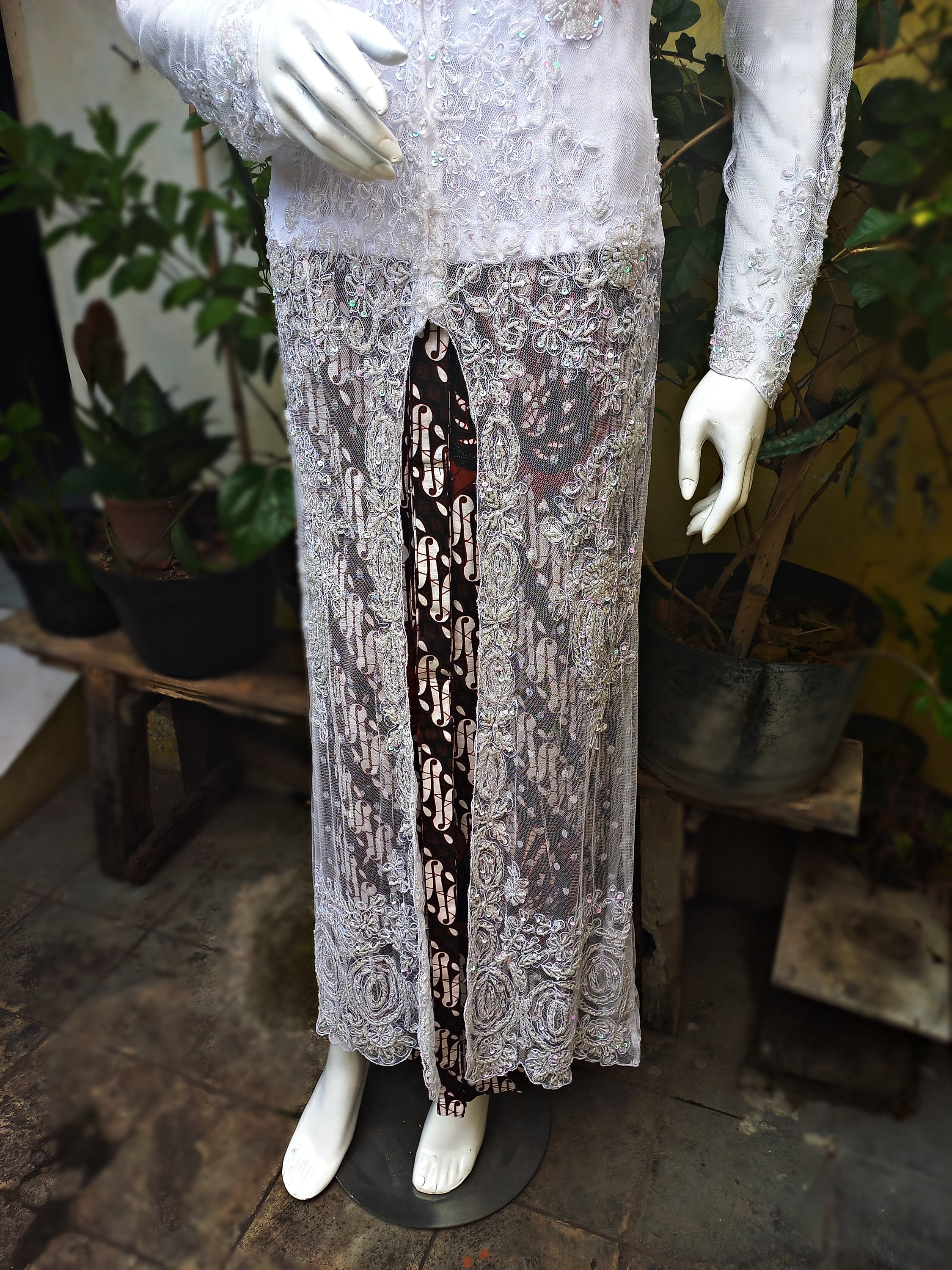 White Wedding Kebaya, High Quality Kebaya Dress, Round Neck, Kebaya ...
