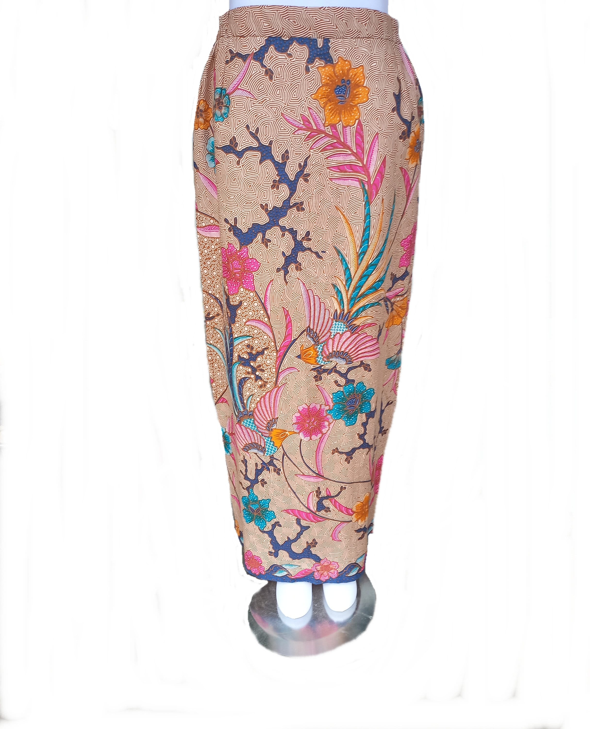 Sarong Kebaya, Batik Skirt Kebaya, Maxi Batik Skirt Beige Size XL, 2L ...