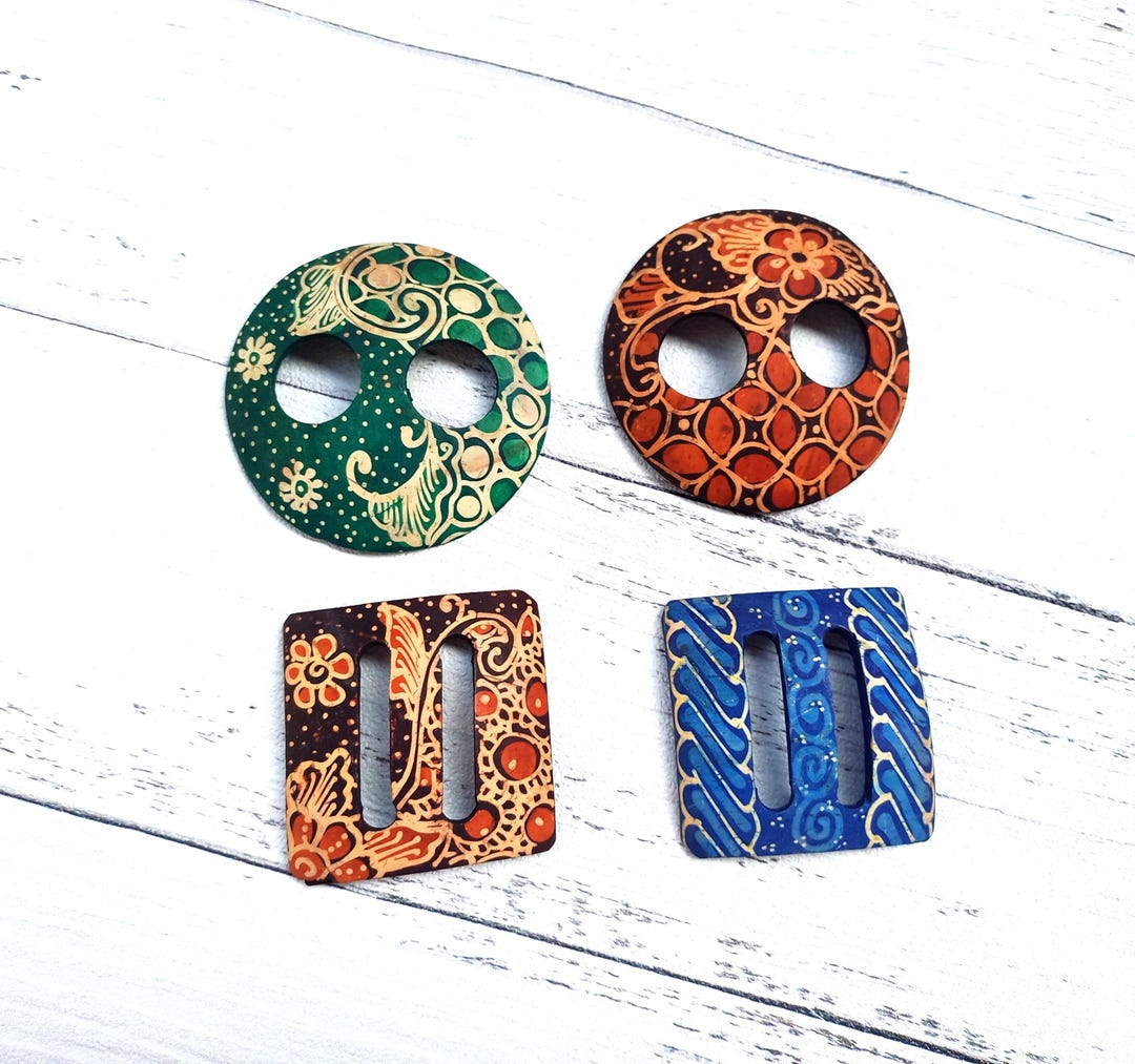 Handmade Batik Coconut Shell Buckle: Sarong Clasp - Etsy