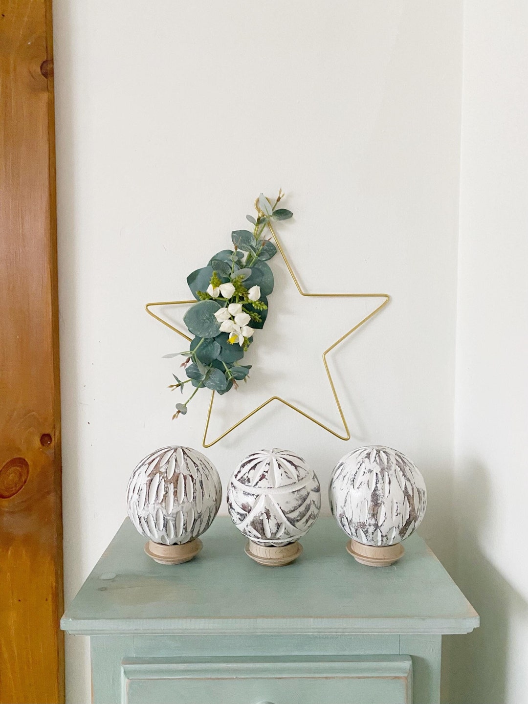 Vintage Decorative Table Orbs, Centerpiece White Wooden Decorative ...