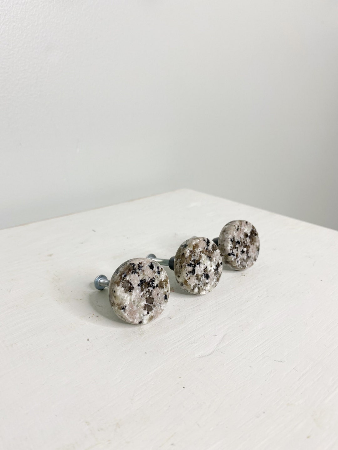 Vintage Round Granite Knobs, Stone Knobs for Kitchen Cabinet or Dresser - Etsy