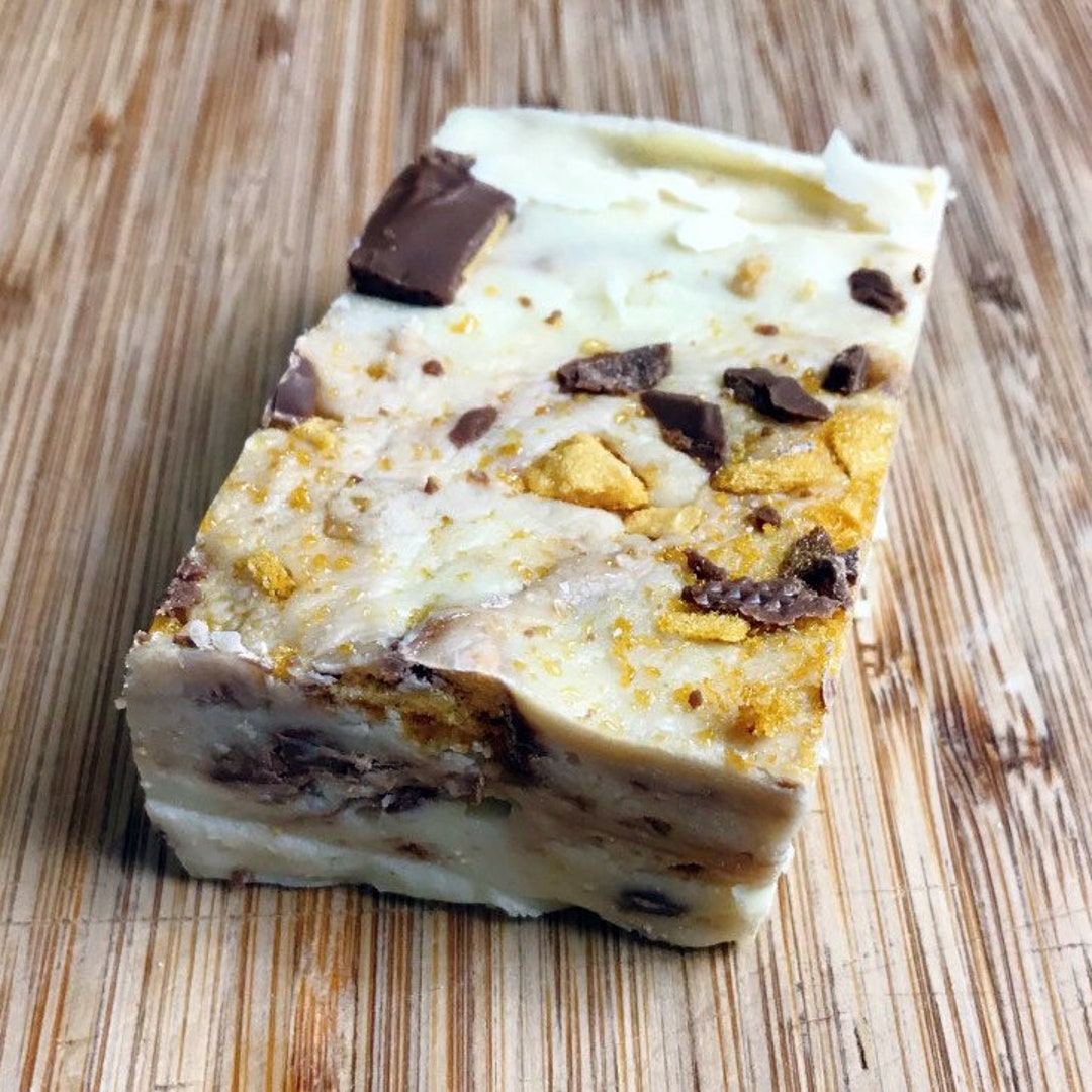Crunchie (honeycomb) Fudge Block - Etsy UK