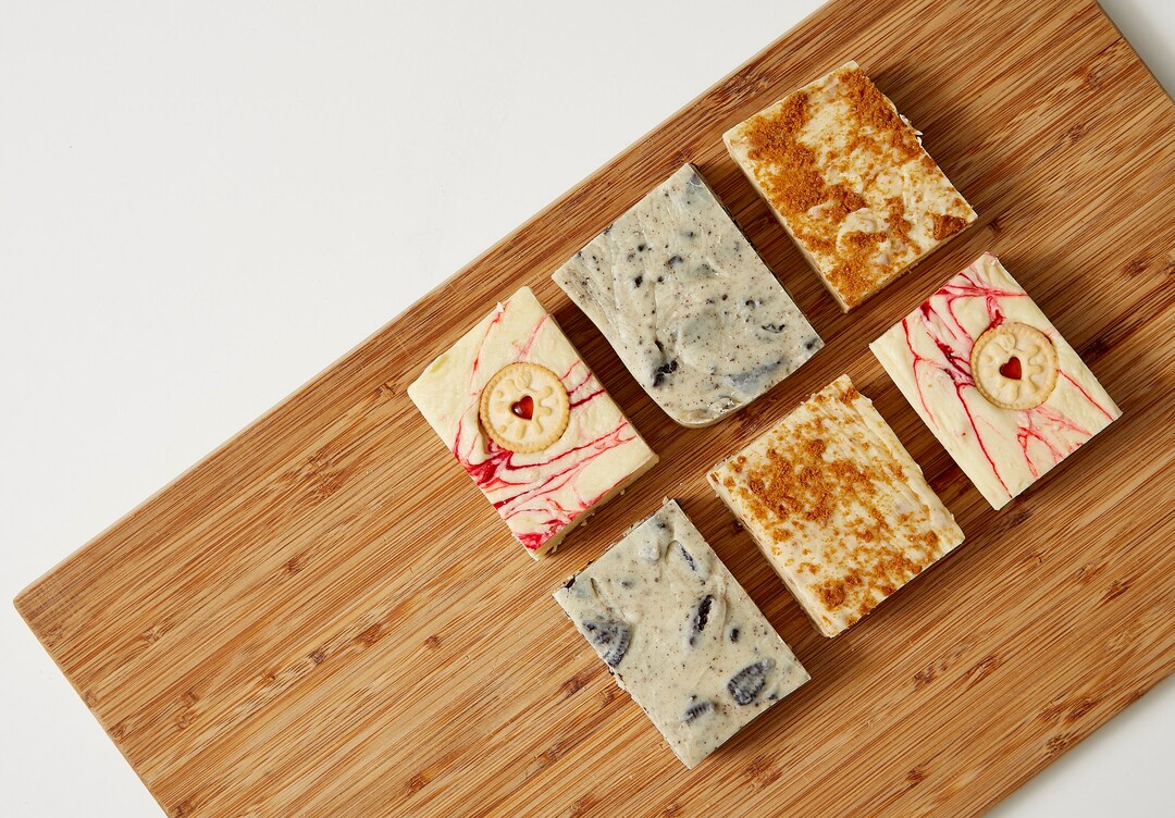 Mixed Selection Fudge Blocks 6 Pack Oreo, Jammie Dodger, Biscoff Fudge ...