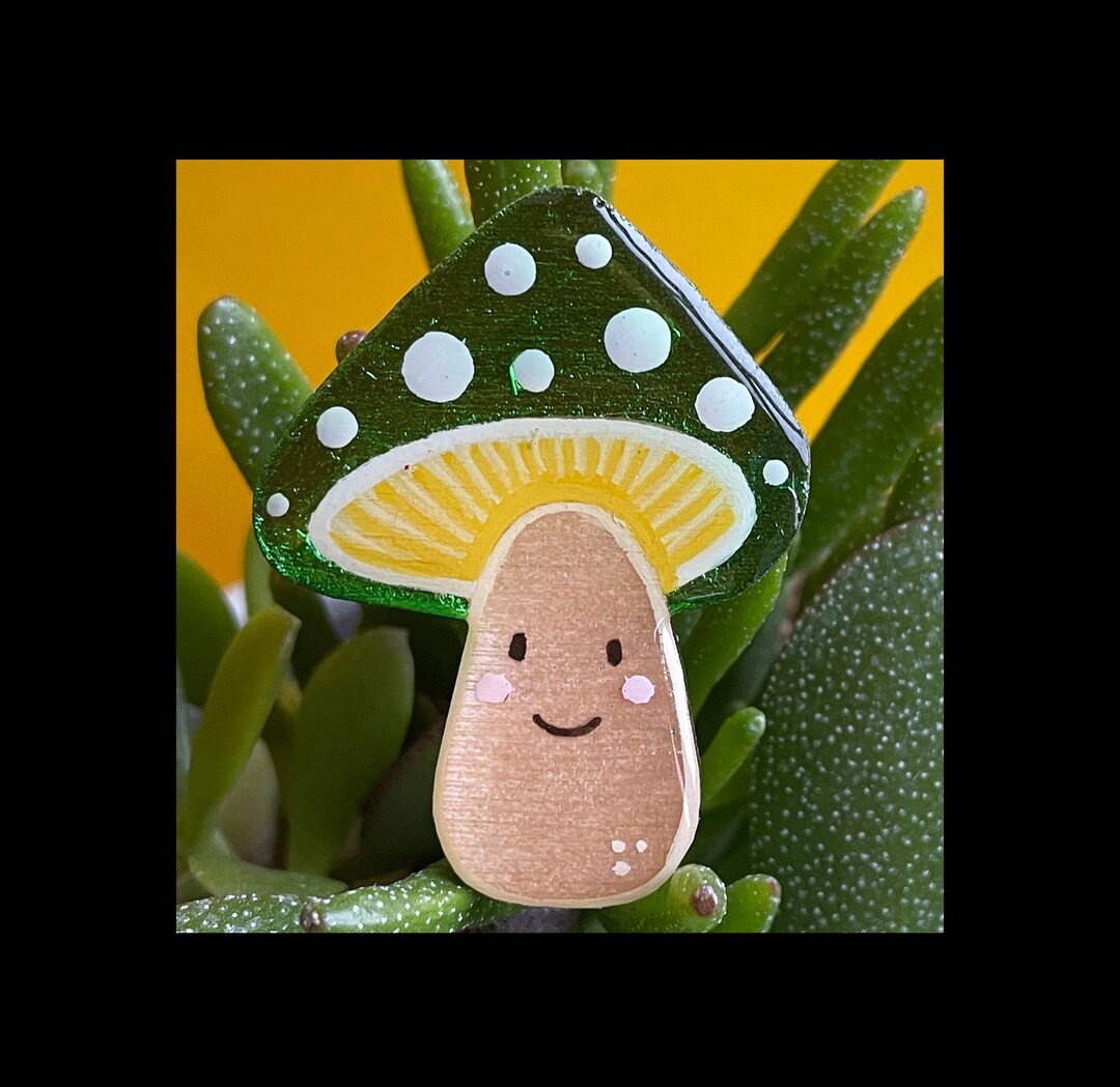 Hand Painted Wooden Green Toadstool Brooch - Etsy