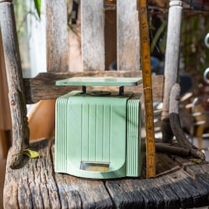 Vintage Food Scale, Art Deco Design, Unusual Color for Universal (maid ...