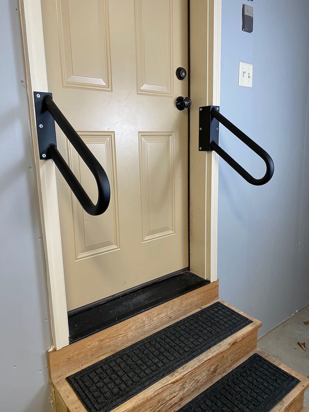 The Hold-tight Handrail Jamb Mount 18" is the Perfect Railing for 1-2 ...