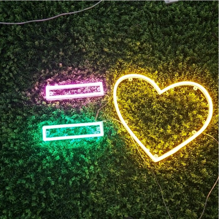 Custom Neon Sign, Cool Neon Light, Donut Shop, Dessert Shop - Etsy Canada