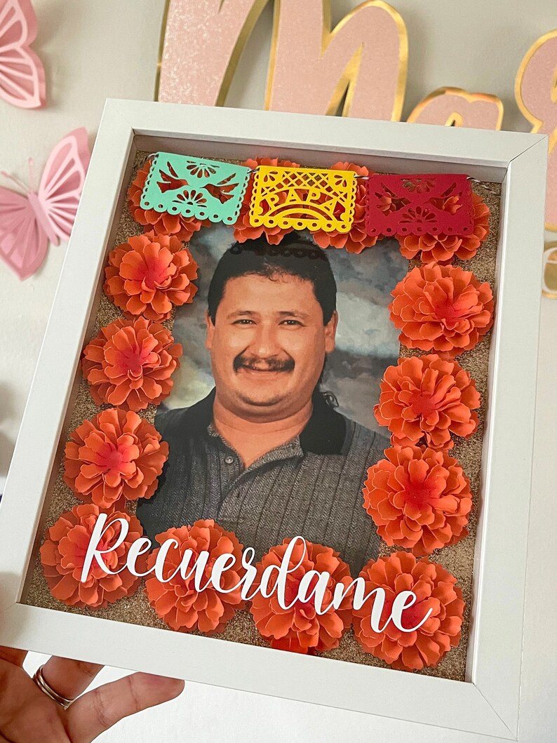 Recuerdame Flower Box Shadow Box Memorial Frame - Etsy