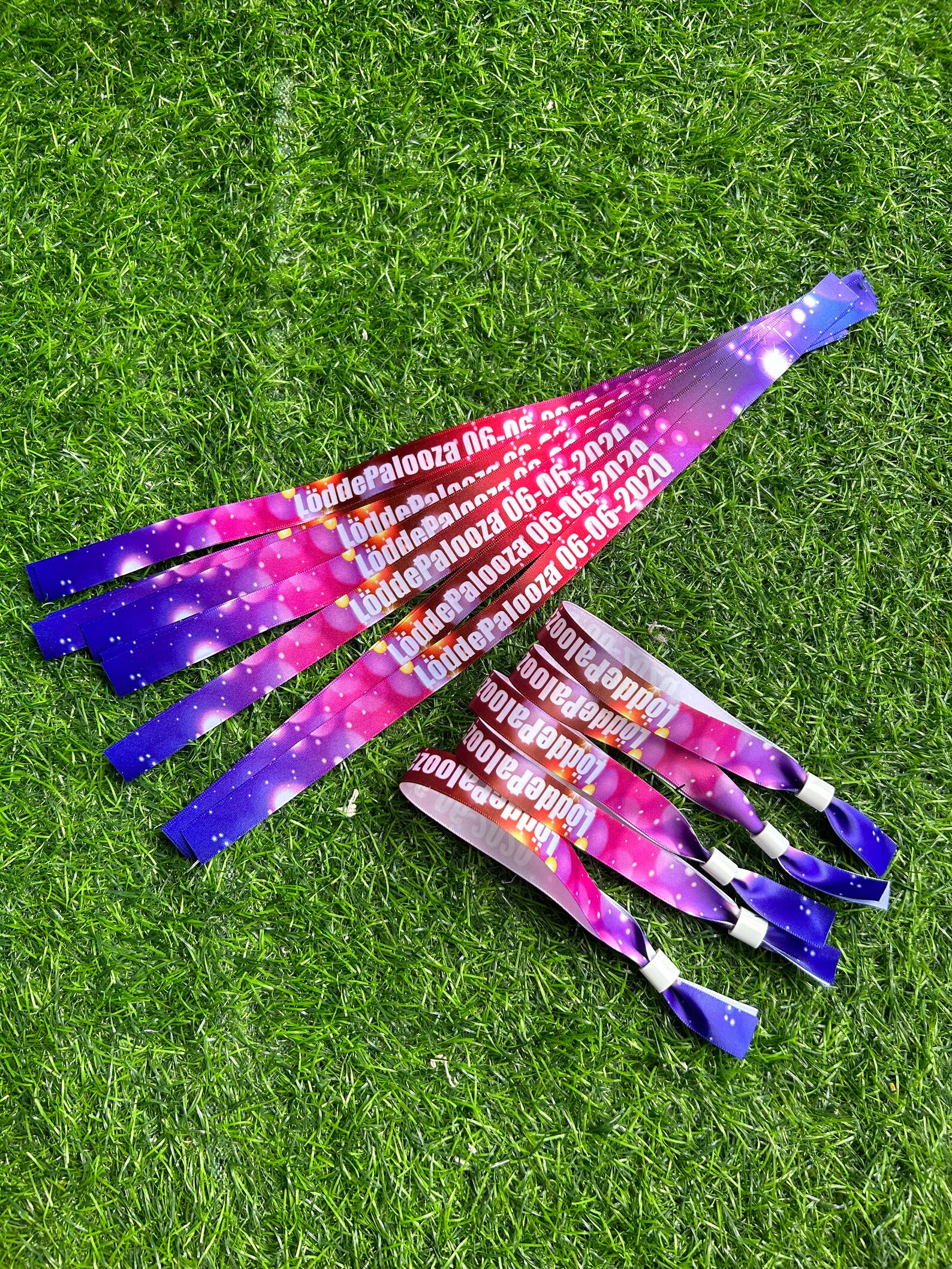 100pcs Handmade Custom Ribbon Satin Wristband Feature Holiday Ribbon ...