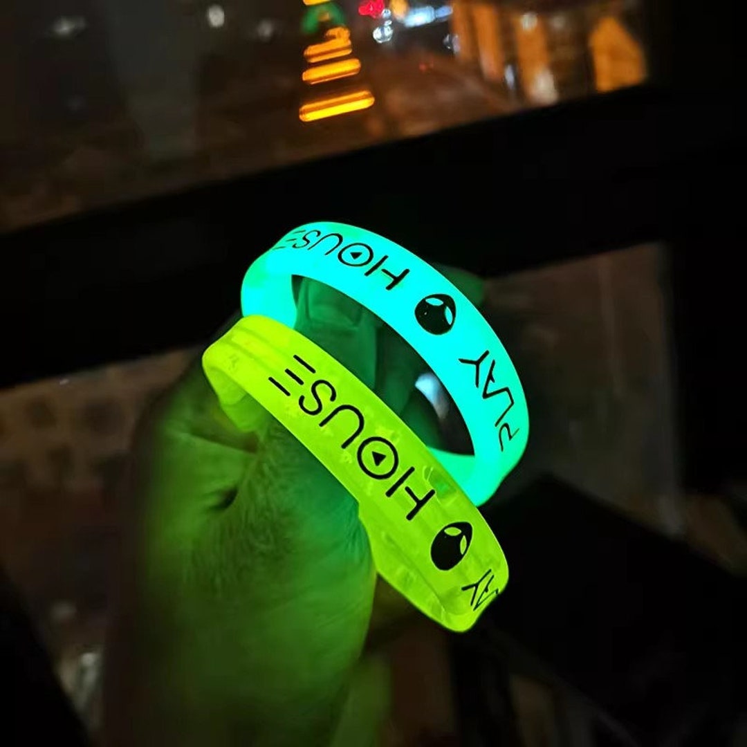 Personalized Glow Bracelets Light Sticks Imprinted Neon Stick Custom W ...