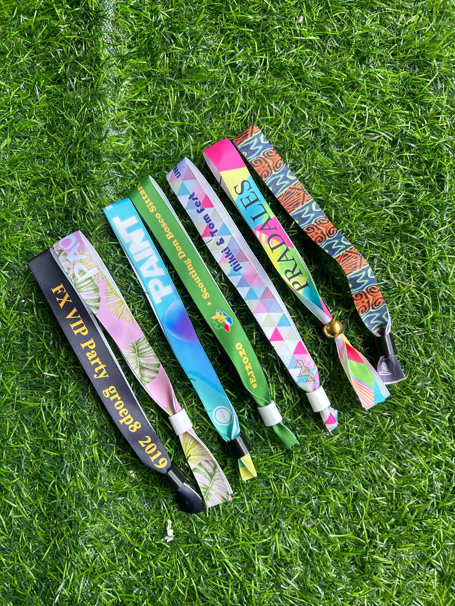 100pcs Handmade Custom Ribbon Satin Wristband Feature Holiday Ribbon ...