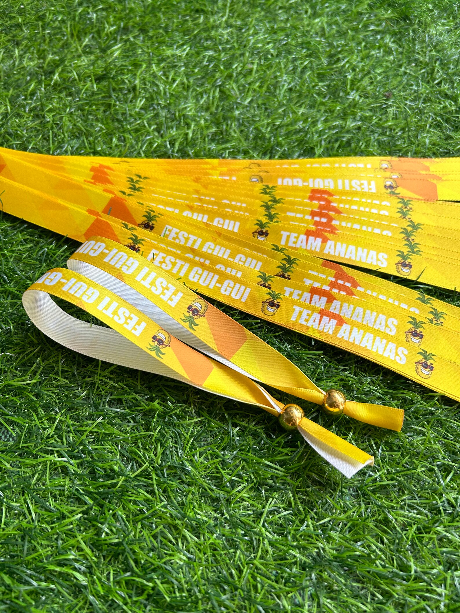 100pcs Handmade Custom Ribbon Satin Wristband Feature Holiday Ribbon ...