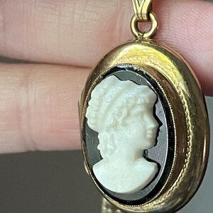 Antique Cameo Locket Pendant Necklace, Retro Jewelry, Victorian Charm ...