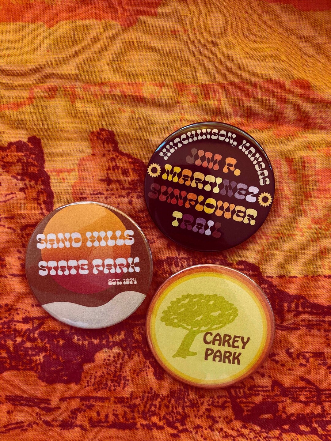 Set of 3 Hutchinson Kansas Pins Badge Buttons Sand Hills - Etsy