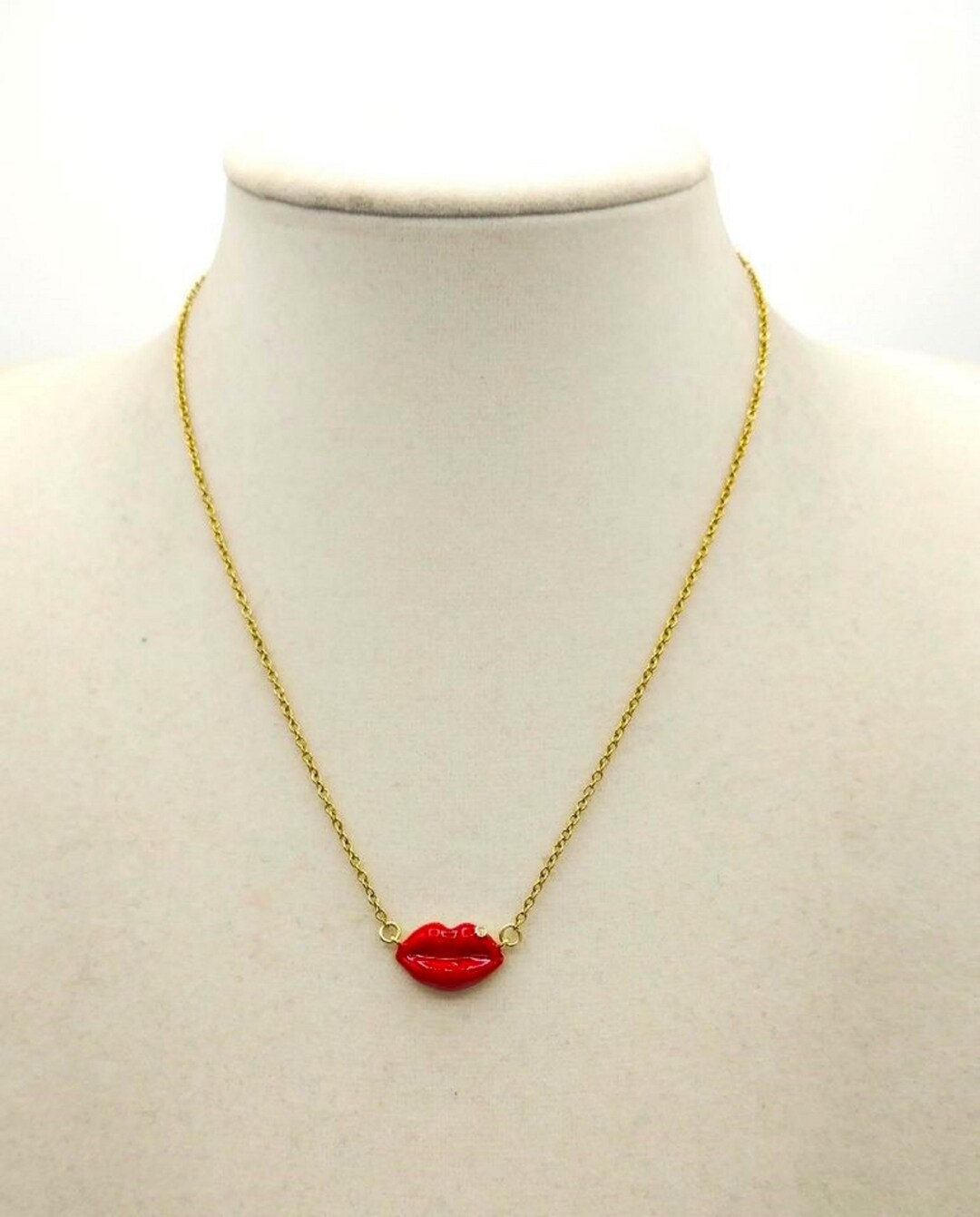 S. Valentine gift Ciondolo con labbra, #lips necklace, Collana con ...
