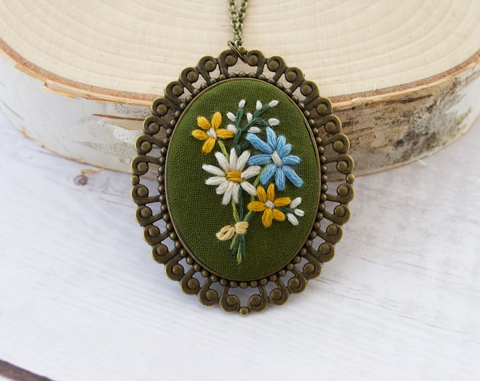 Olive Green Embroidered Wildflower Necklace, Cottage Core Necklace - Etsy