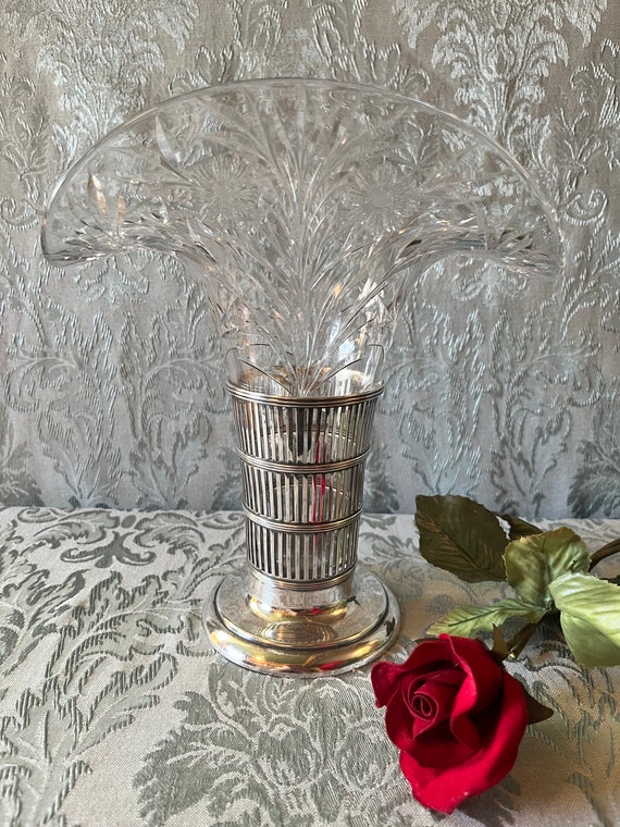 Vintage watson & Co. Floral Wheel Cut Glass Vase - Etsy
