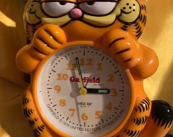 Garfield Clock | Etsy