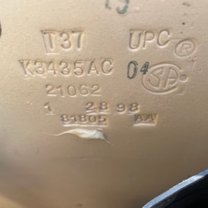 Unused Kohler Raspberry Puree (dark Pink) 1-pc Toilet (tank/bowl/seat ...