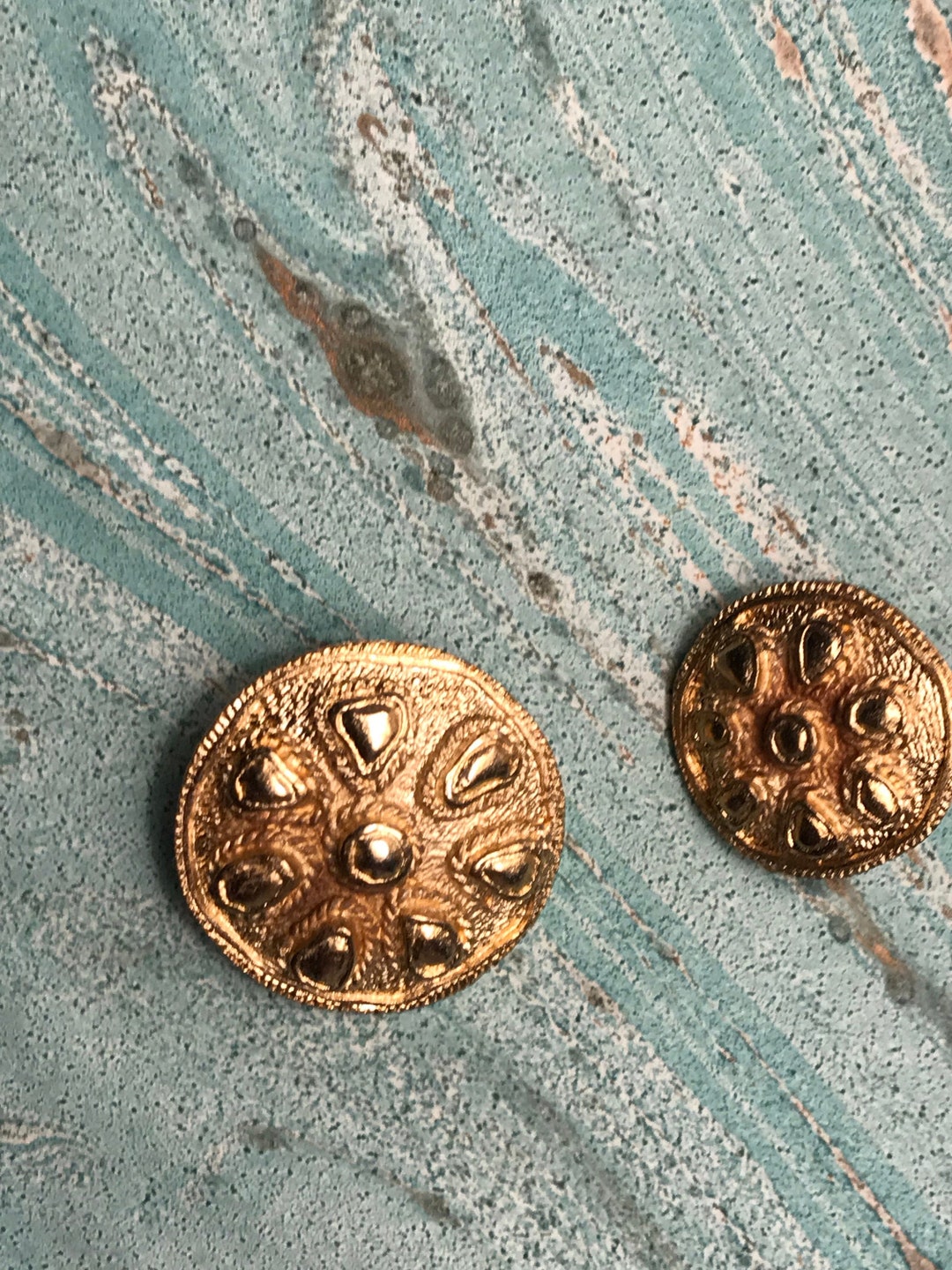 Lamode Gold Tone Buttons - Etsy