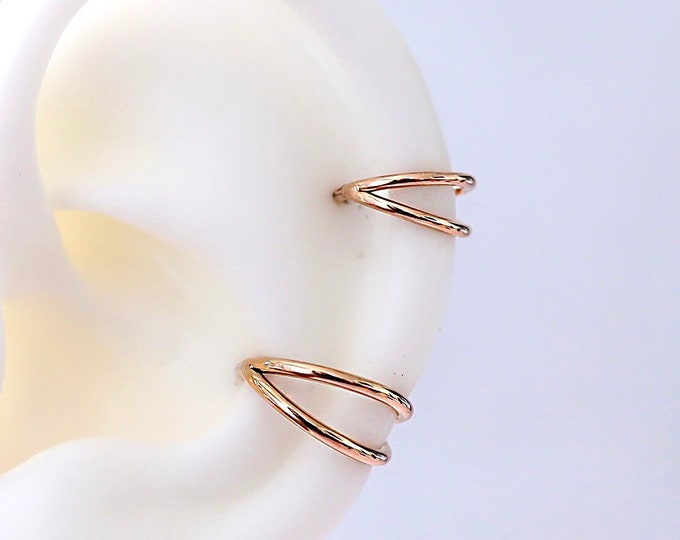 Dainty Triple Chain Dusty Blue CZ Helix Piercing 20g, Cartilage ...
