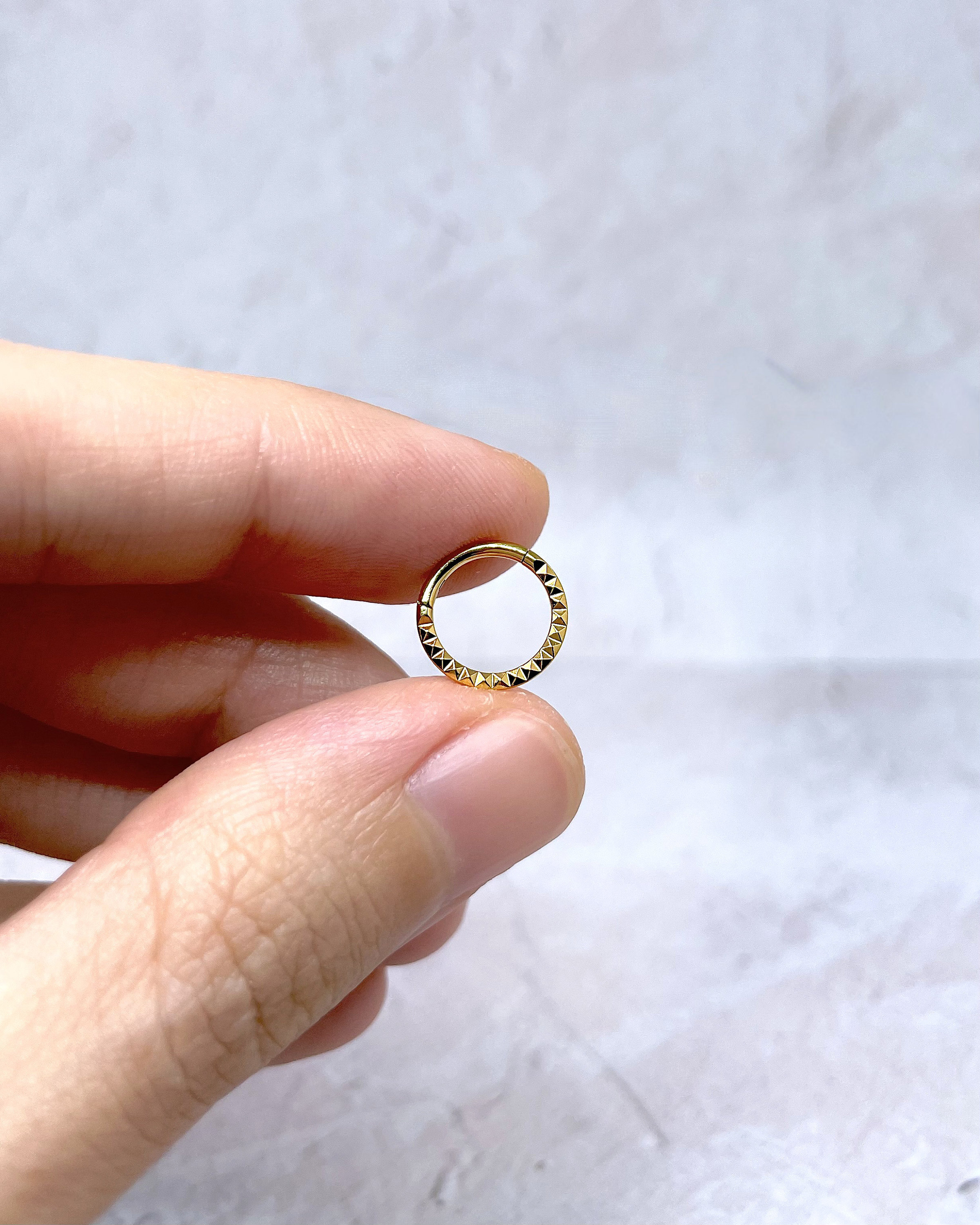 16g Pyramid Cut Rose Gold Septum Ring Clicker Hoop, G23 Implant Grade ...