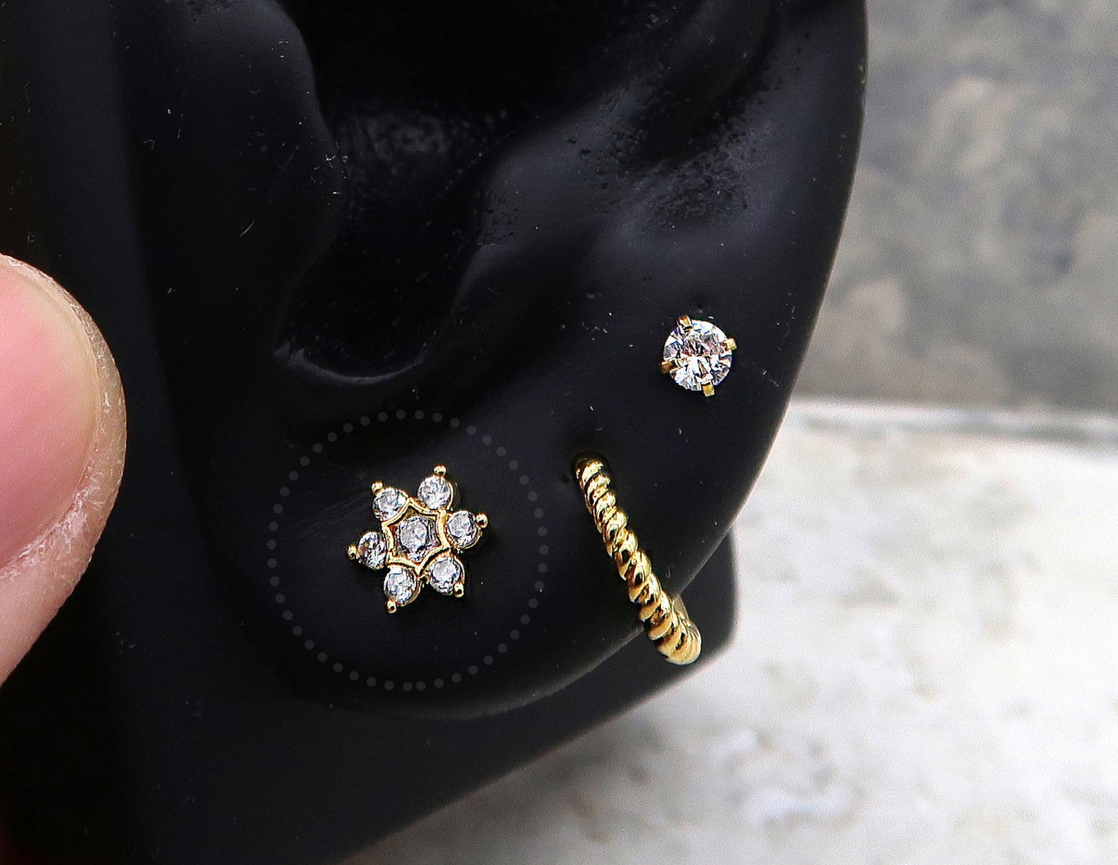 16G Cartilage Stud Tiny Delicate CZ Flower Cartilage - Etsy