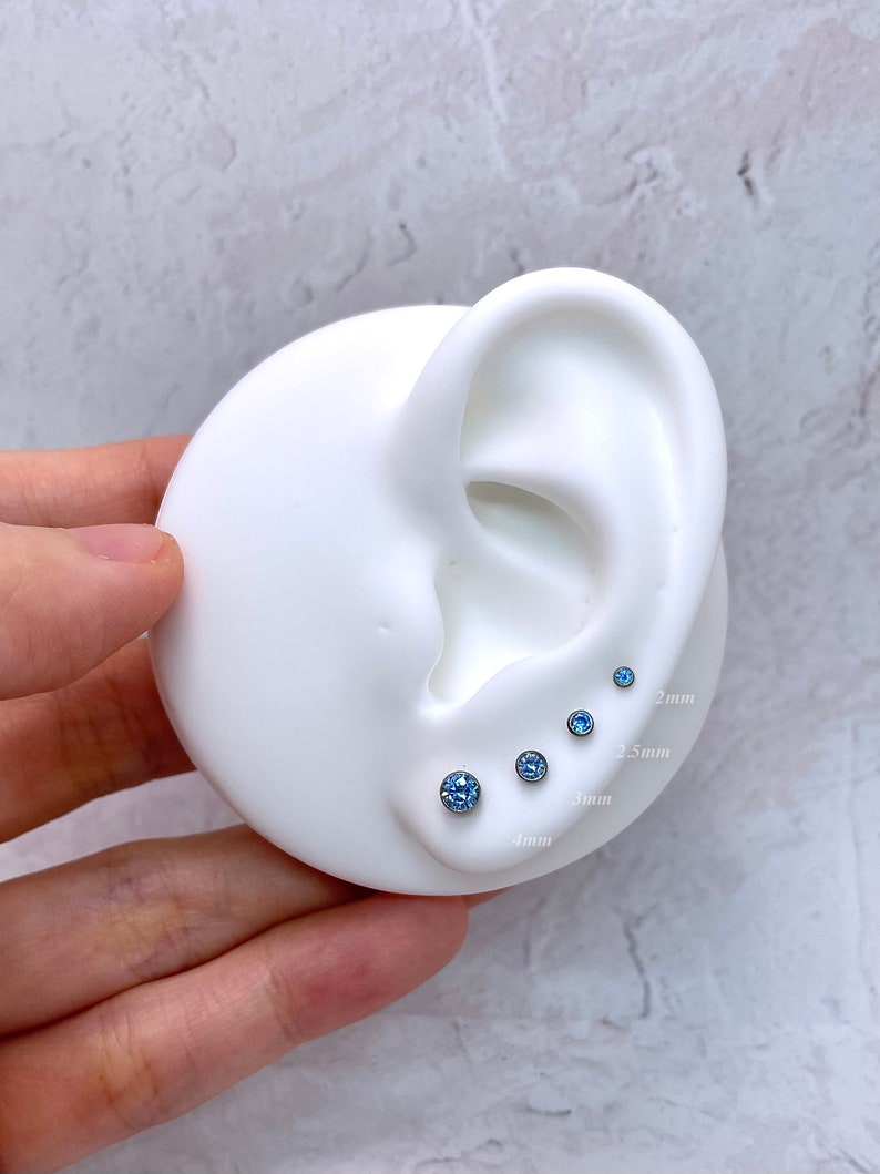 Bezel Set CZ Gem Flatback Earring Push-in Labret Piercing 20g - Etsy