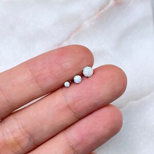 IMPLANT GRADE TITANIUM, Opal Labret Stud, 20G, 18G, 16G Labret, 2mm/3mm/4mm Gem Top, Opal Stud ...