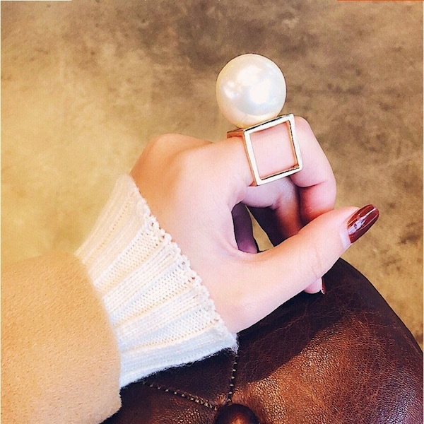 Big Pearl Ring - Etsy
