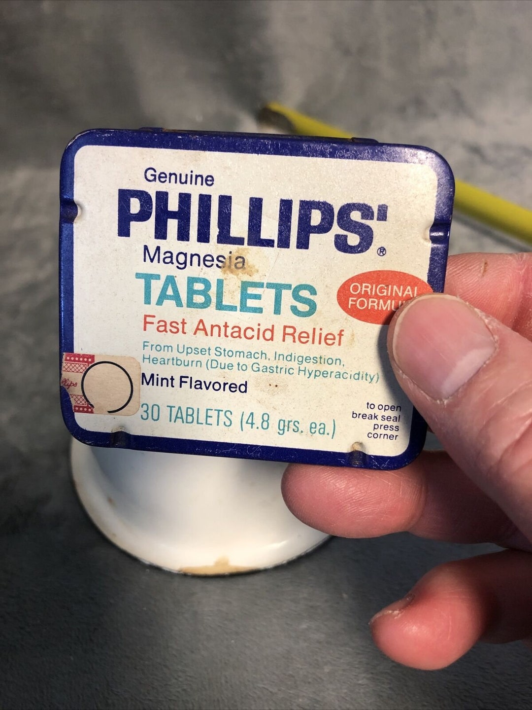 Vintage Phillips Magnesia Tablets Tin empty, Great Colors 2.75 X 2.25 ...