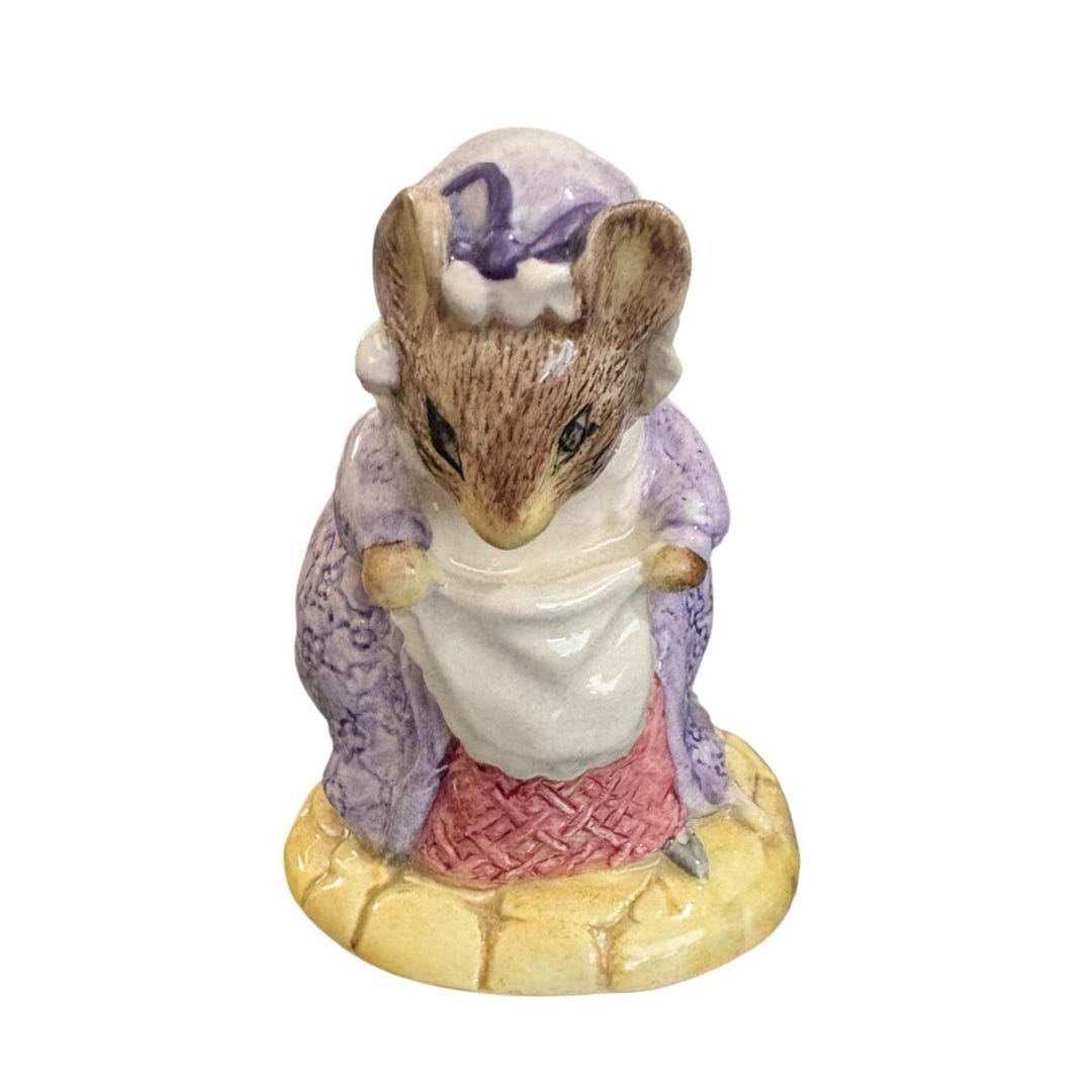 Royal Albert Lady Mouse Made a Curtsy Beatrix Potter Figurine, Royal ...