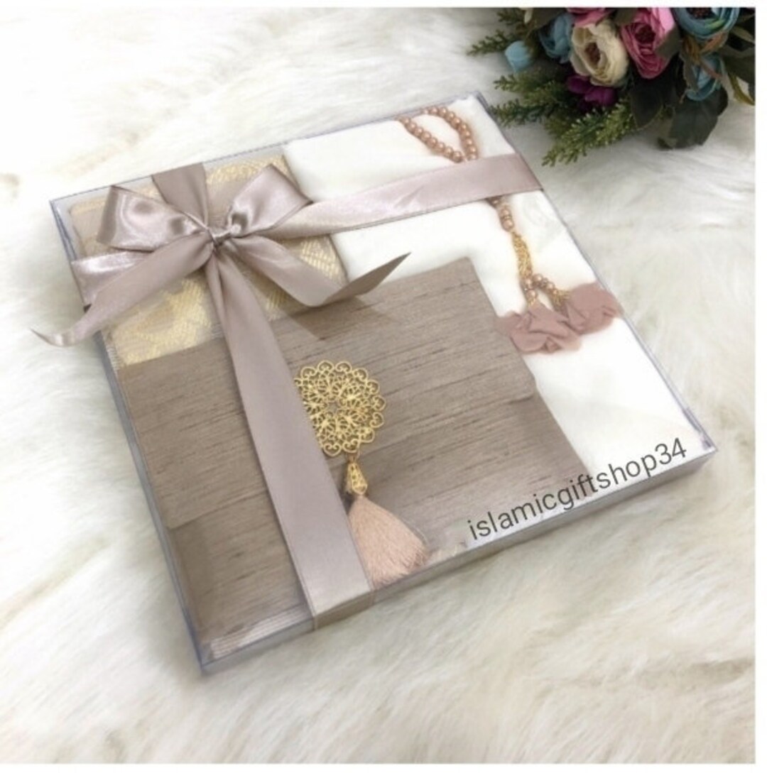 Velvet Islamic Gift Set Prayer Mat Quran Favors Prayer Gift - Etsy