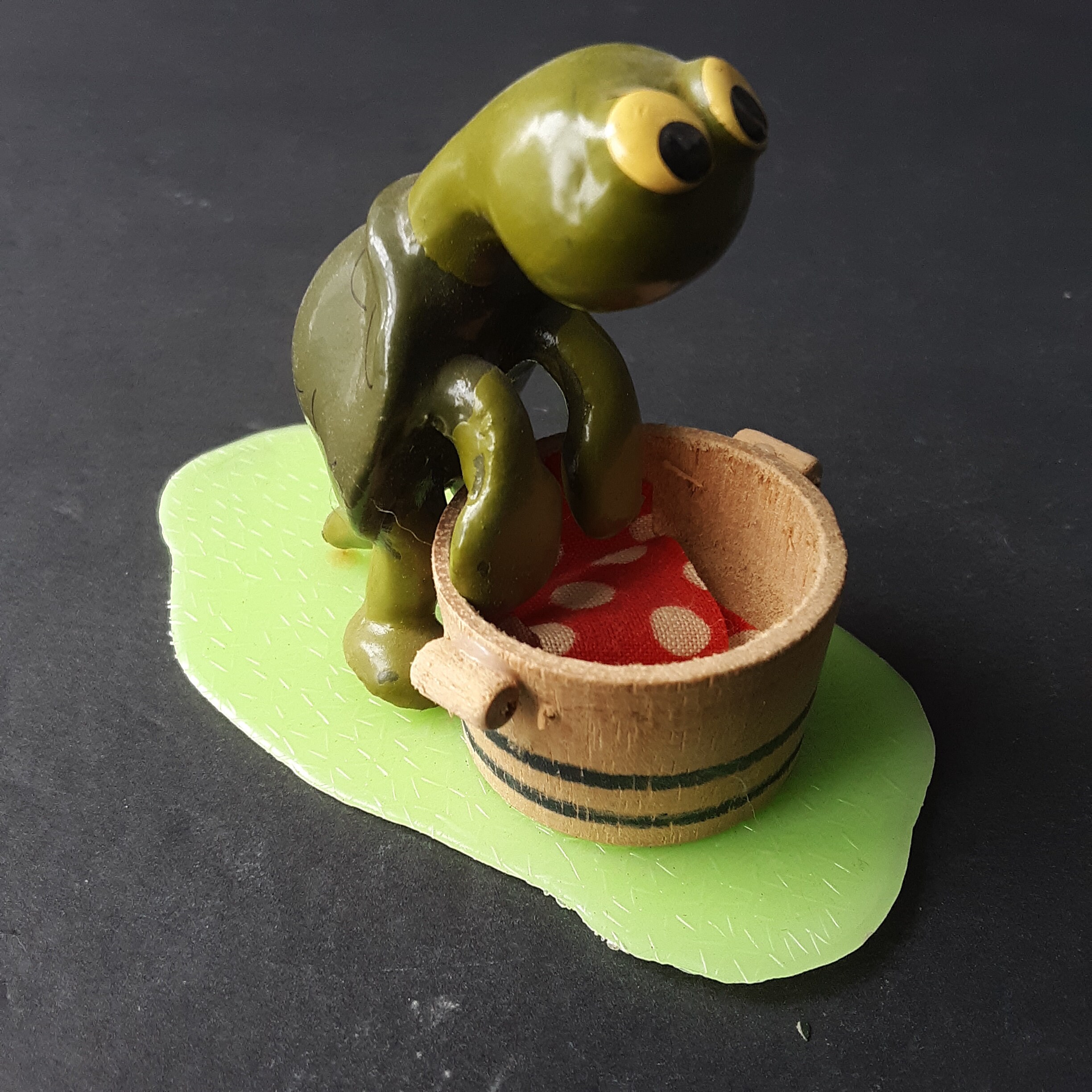 Figurines & Knick Knacks Turtle Vintage designed by Barry Carpenter ...