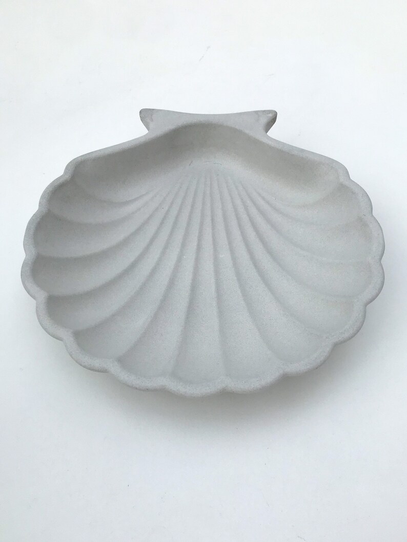 Concrete Clam Shell Dish Trinket Tray - Etsy UK