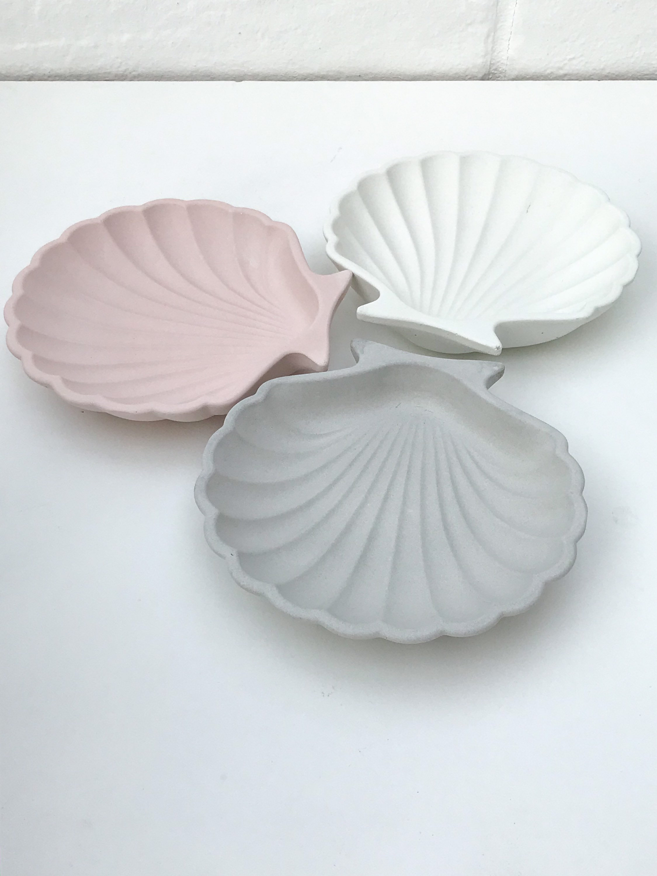 Concrete Clam Shell Dish Trinket Tray - Etsy UK