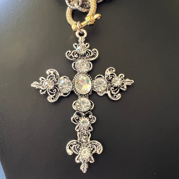 Chunky Diamond Cross Necklace - Etsy