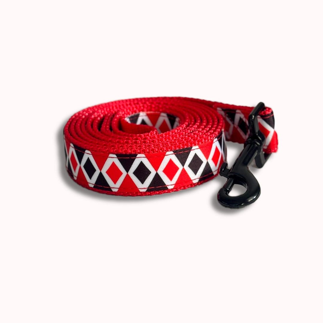 Red and Black Diamond Dog Leash: 5/8