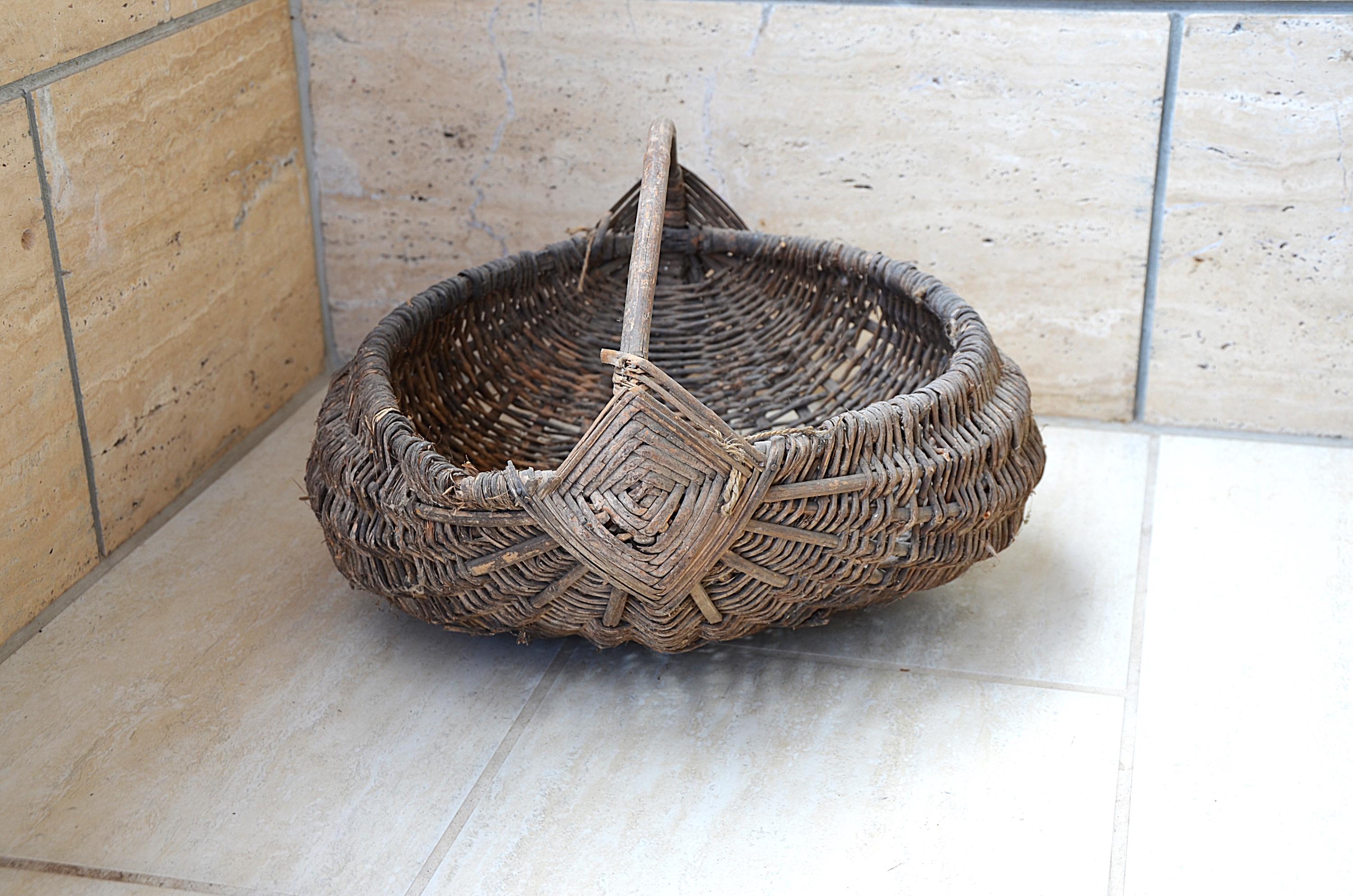 Antique Handwoven Wicker Basket C.1900 | Primitive Farm Basket | Rustic ...